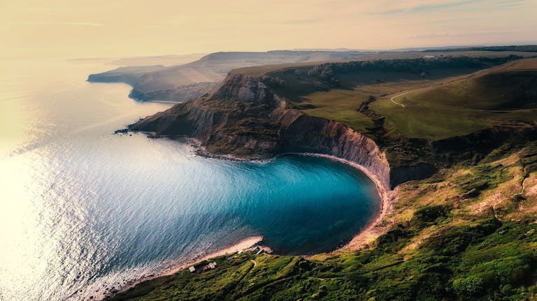 16 Hidden Beaches You’ve Never Heard Of - The Daily Dive