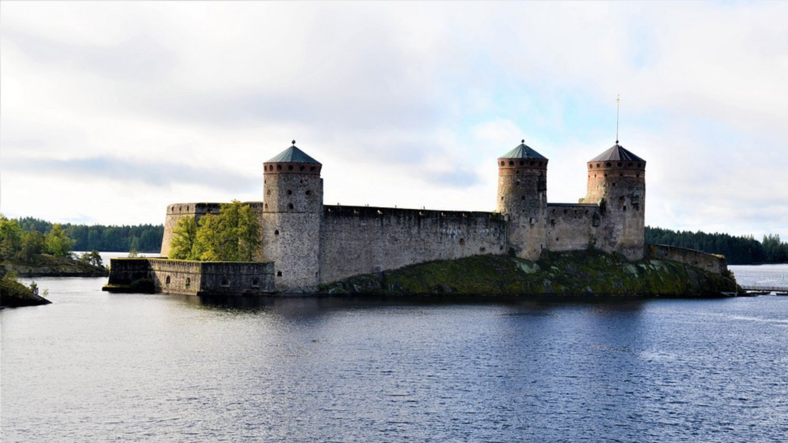 16 Incredible Monuments and Locations To See When Traveling Through ...