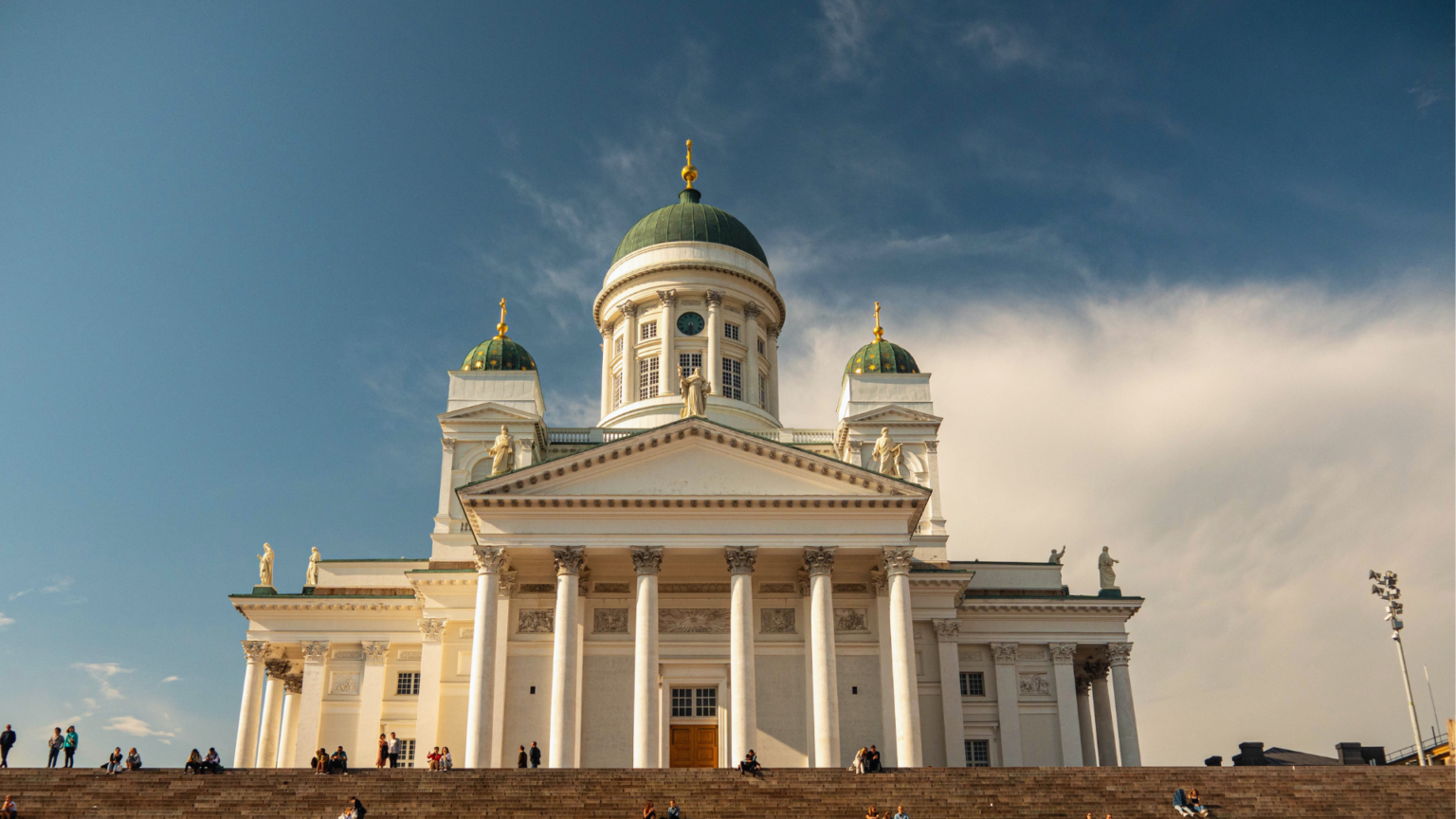 16 Incredible Monuments and Locations To See When Traveling Through ...