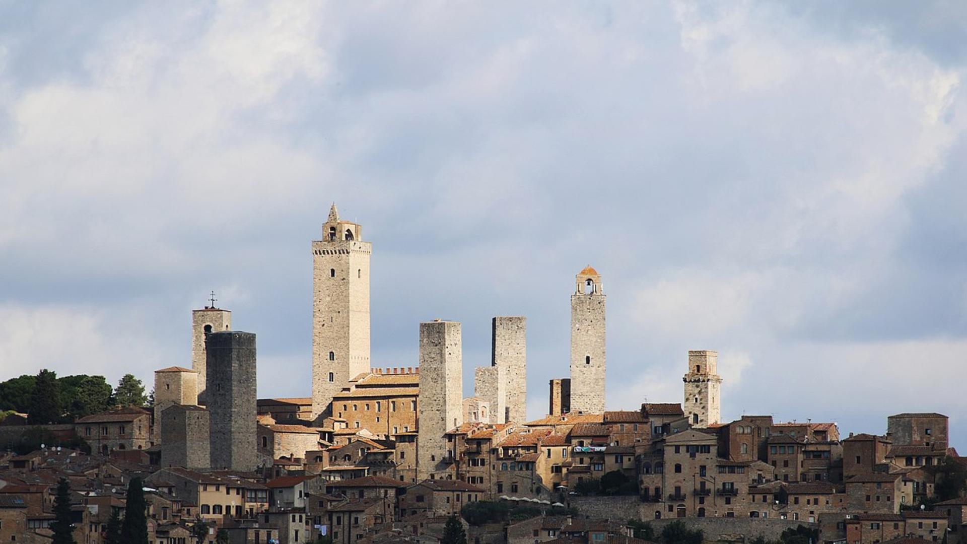 These Are 12 Breathtaking Villages in the Italian Countryside That Feel ...