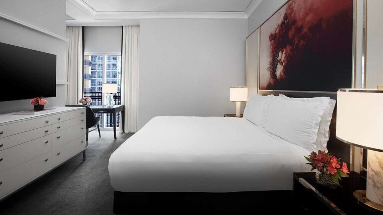 12 Hotels with the Most Comfortable Beds, Ranked - The Daily Dive