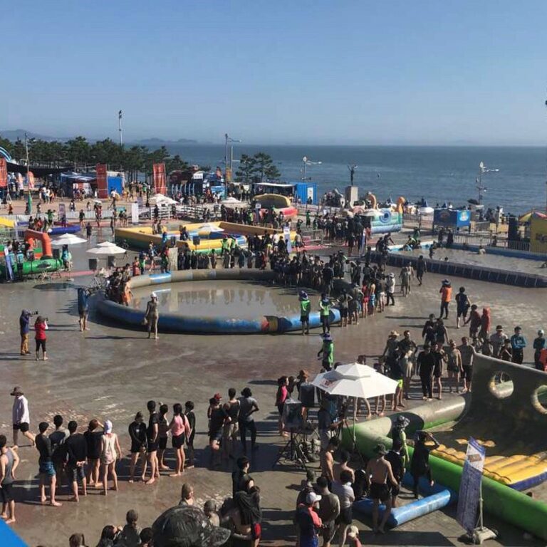 Our Ultimate Guide To South Korea: 20 Must See Locations - The Daily Dive